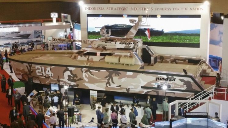 Indo Defence 2016 : Mock Up Tank Boat Ditampilkan - HobbyMiliter.com