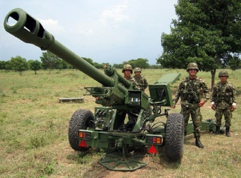 Yon Armed TNI AD Tertarik dengan LG-1 MK III: Howitzer 105mm ...