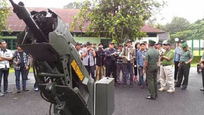 Mortir Mekatronik 81mm Buatan Litbang TNI AD - HobbyMiliter.com Mortir Mekatronik 81mm Buatan Litbang TNI AD - HobbyMiliter.com