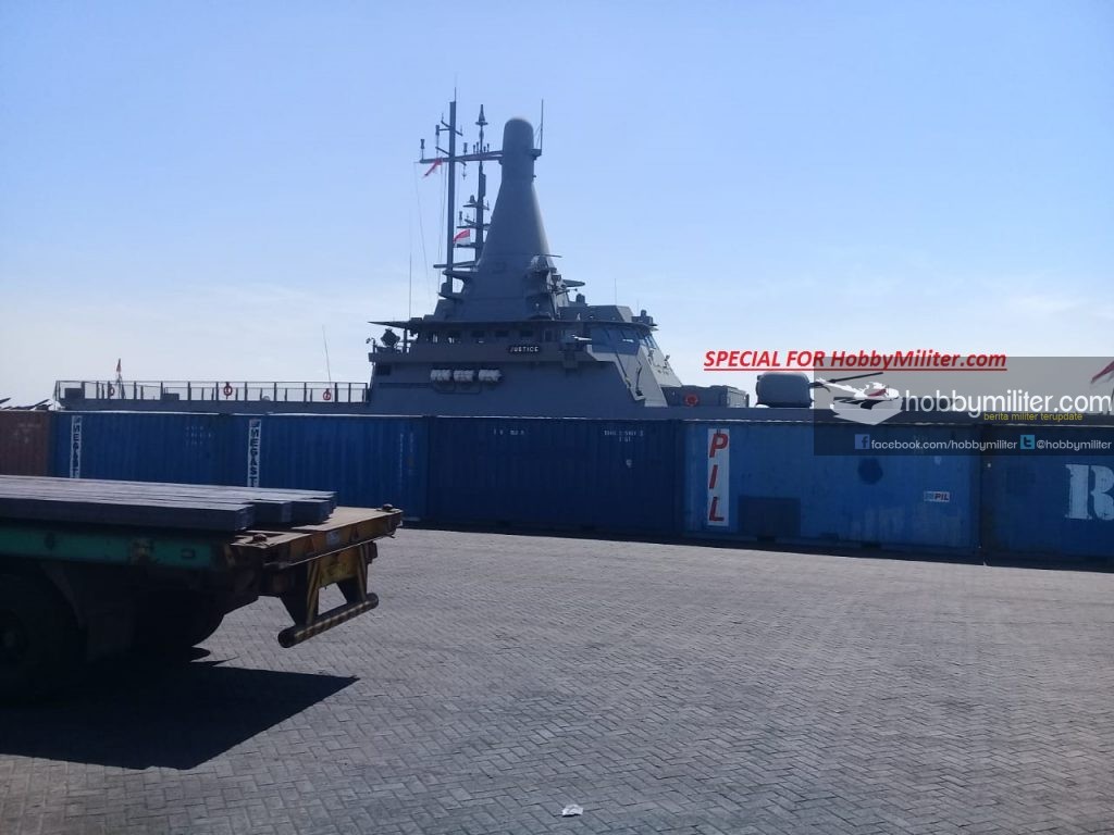 Tiga Kapal Perang Milik AL Singapura Kunjungi Surabaya - HobbyMiliter.com