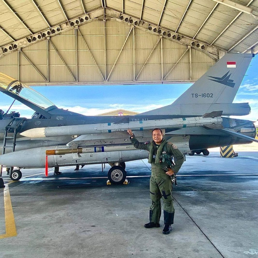 Home-on-Jamming, Kapabilitas Anti Jamming Rudal BVR AIM-120D AMRAAM ...